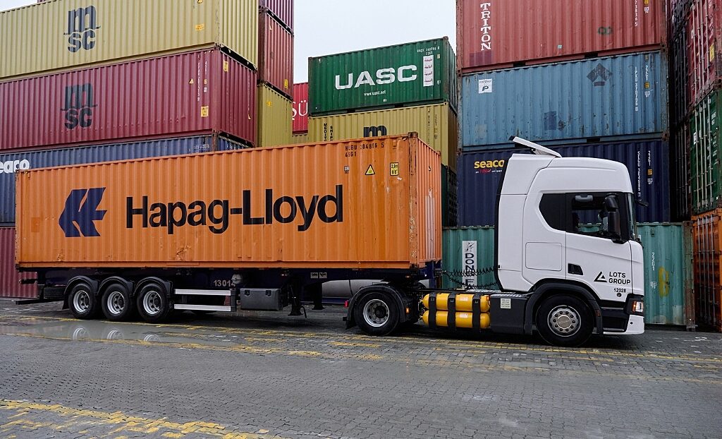 LOGÍSTICA – MB containers